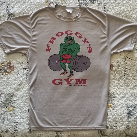Chillin' Froggy | Shirts | Froggys Gym By Chillin Froggy Bodybuilding ...